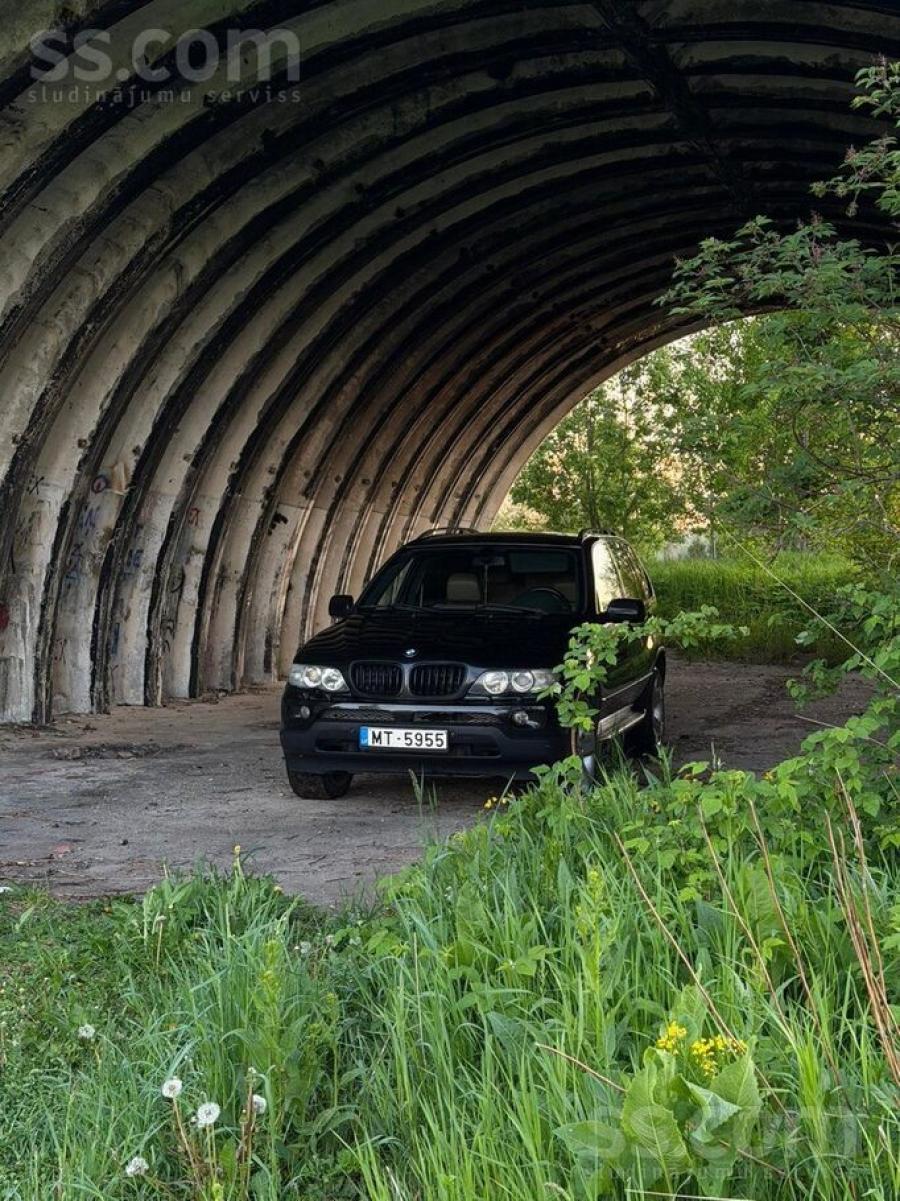 Melns BMW X5 2004 Rīga, ar dzinēja tilpumu 3.00 L un nobraukumu 375 tūkst. km par 4400 €, foto 3 vietnē AUTOMOTO.COM.LV