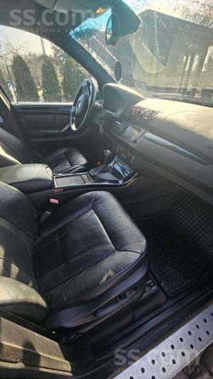 Melns BMW X5 2004 Rīga, ar dzinēja tilpumu 3.00 L un nobraukumu 286 tūkst. km par 4500 €, foto 9 vietnē AUTOMOTO.COM.LV
