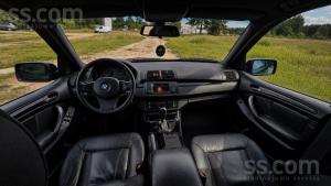Melns BMW X5 2004 Rīga, ar dzinēja tilpumu 3.00 L un nobraukumu 286 tūkst. km par 4550 €, foto 5 vietnē AUTOMOTO.COM.LV