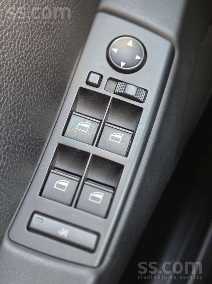 Melns BMW X5 2004 Rīga, ar dzinēja tilpumu 3.00 L un nobraukumu 376 tūkst. km par 6250 €, foto 9 vietnē AUTOMOTO.COM.LV