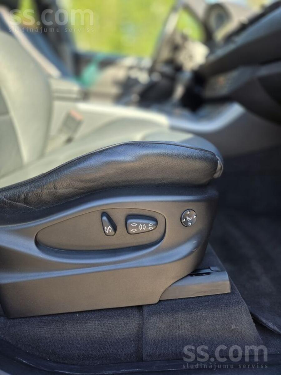 Melns BMW X5 2004 Rīga, ar dzinēja tilpumu 3.00 L un nobraukumu 376 tūkst. km par 6250 €, foto 13 vietnē AUTOMOTO.COM.LV