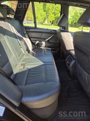 Melns BMW X5 2004 Rīga, ar dzinēja tilpumu 3.00 L un nobraukumu 376 tūkst. km par 6250 €, foto 15 vietnē AUTOMOTO.COM.LV