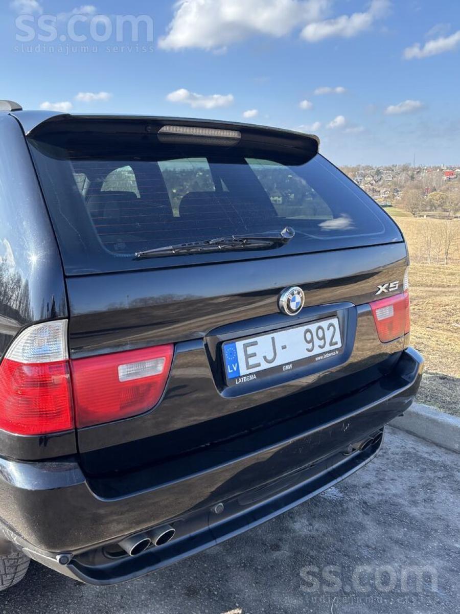Melns BMW X5 2004 Saldus, ar dzinēja tilpumu 4.40 L un nobraukumu 253 tūkst. km par 7250 €, foto 8 vietnē AUTOMOTO.COM.LV