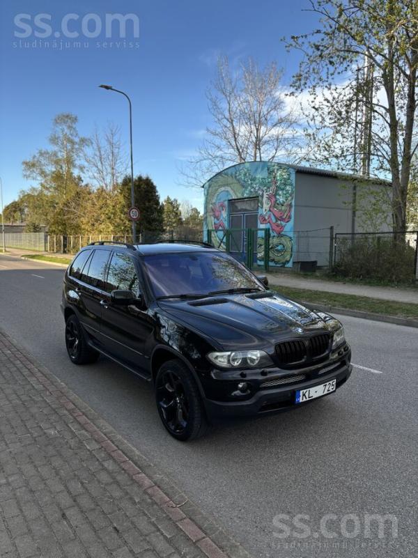 Melns BMW X5 2004 Liepāja, ar dzinēja tilpumu 3.00 L un nobraukumu 302 tūkst. km par 5200 €, foto 2 vietnē AUTOMOTO.COM.LV