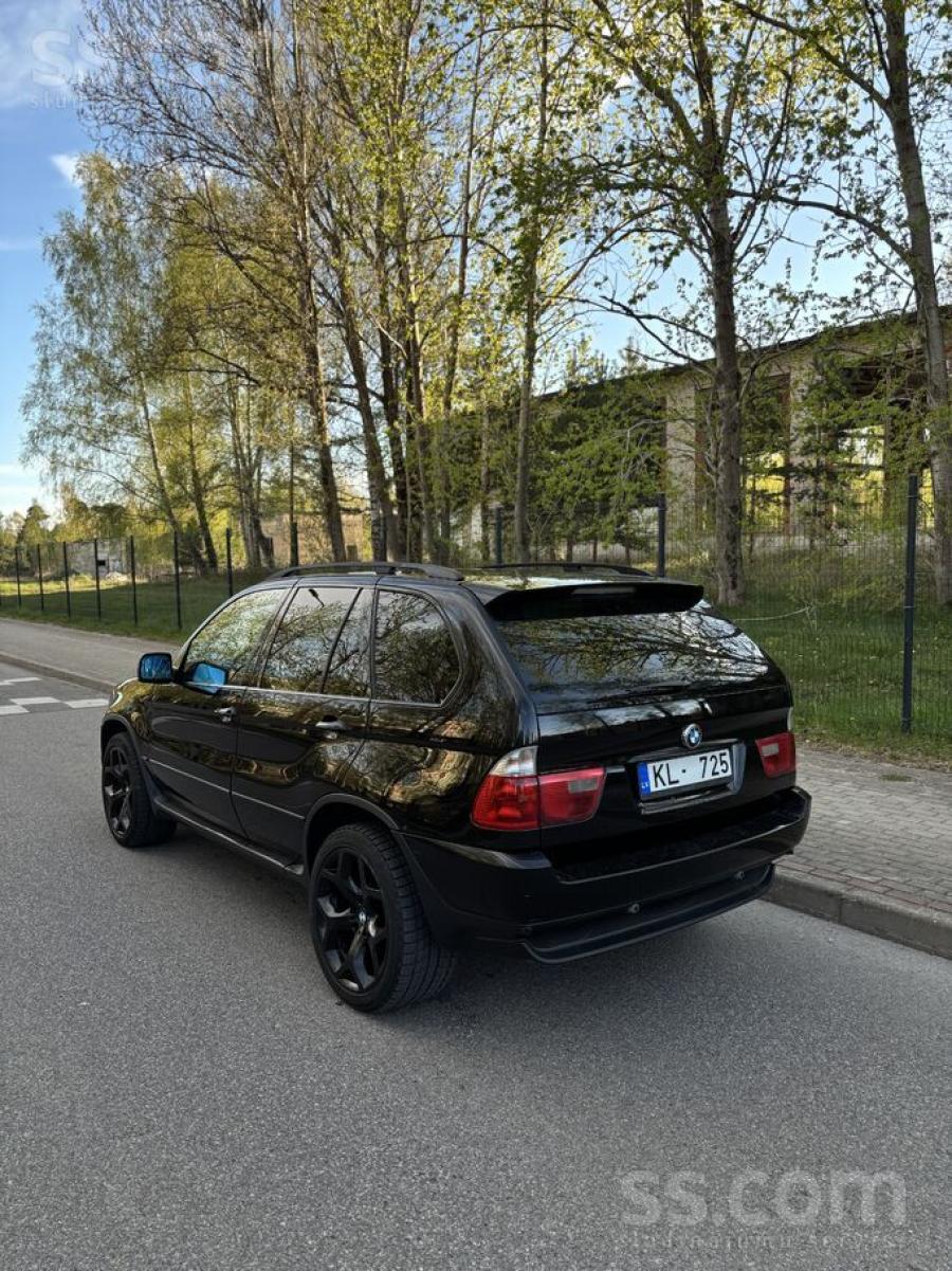 Melns BMW X5 2004 Liepāja, ar dzinēja tilpumu 3.00 L un nobraukumu 302 tūkst. km par 5200 €, foto 5 vietnē AUTOMOTO.COM.LV