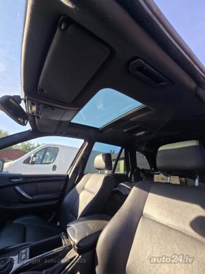 Black BMW X5 2004 in Tallinn, with an engine capacity of 4.40 L and mileage of 311 thousand km for 333 €, photo 7 on AUTOMOTO.COM.LV