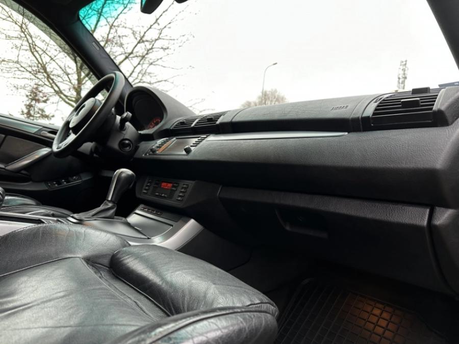 Melns BMW X5 2004 Rīga, ar dzinēja tilpumu 3.00 L un nobraukumu 400 tūkst. km par 4690 €, foto 8 vietnē AUTOMOTO.COM.LV