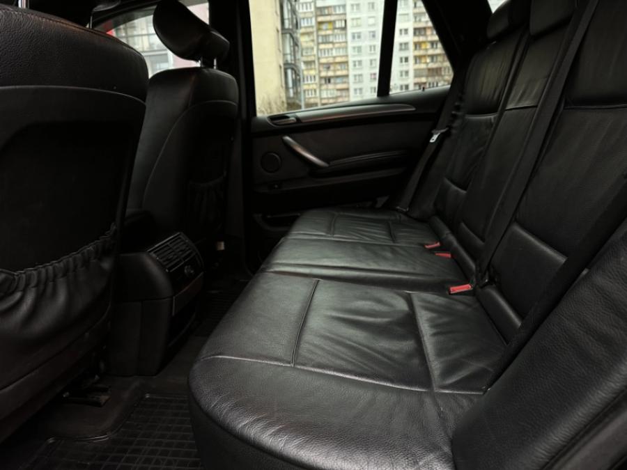 Melns BMW X5 2004 Rīga, ar dzinēja tilpumu 3.00 L un nobraukumu 400 tūkst. km par 4690 €, foto 11 vietnē AUTOMOTO.COM.LV