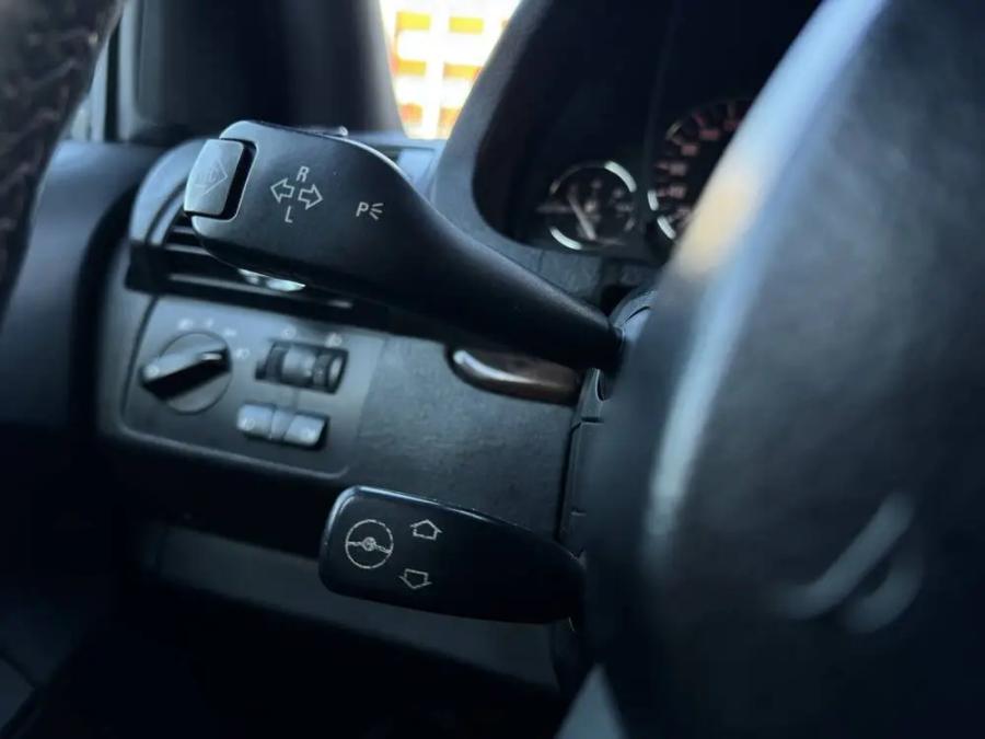 Melns BMW X5 2004 Rīga, ar dzinēja tilpumu 3.00 L un nobraukumu 304 tūkst. km par 5690 €, foto 23 vietnē AUTOMOTO.COM.LV
