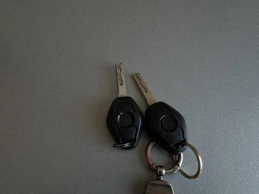 Melns BMW X5 2004 Rīga, ar dzinēja tilpumu 3.00 L un nobraukumu 304 tūkst. km par 5690 €, foto 26 vietnē AUTOMOTO.COM.LV
