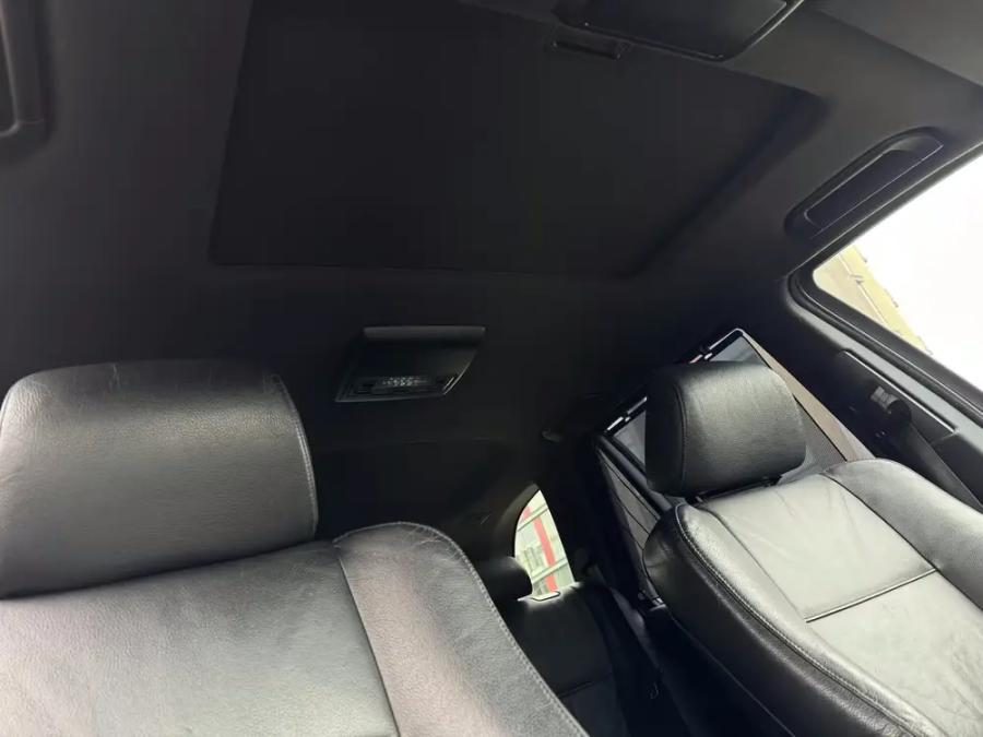 Black BMW X5 2004 in Riga, with an engine capacity of 3.00 L and mileage of 383 thousand km for 4990 €, photo 15 on AUTOMOTO.COM.LV