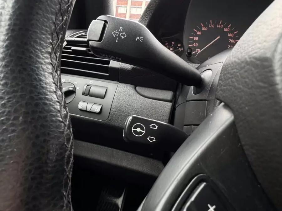 Black BMW X5 2004 in Riga, with an engine capacity of 3.00 L and mileage of 383 thousand km for 4990 €, photo 23 on AUTOMOTO.COM.LV
