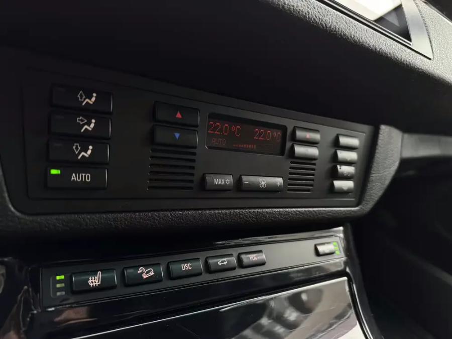 Black BMW X5 2004 in Riga, with an engine capacity of 3.00 L and mileage of 383 thousand km for 4990 €, photo 25 on AUTOMOTO.COM.LV