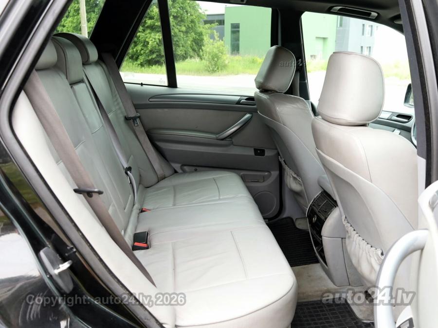 Melns BMW X5 2004 Tallina, ar dzinēja tilpumu 3.00 L un nobraukumu 374 tūkst. km par 4499 €, foto 8 vietnē AUTOMOTO.COM.LV