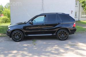 Black BMW X5 2004 in Tukums, with an engine capacity of 3.00 L and mileage of 0 thousand km for 4999 €, photo 3 on AUTOMOTO.COM.LV