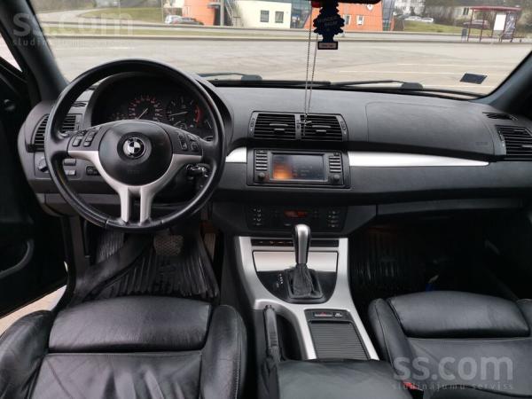 Black BMW X5 2004 in Rezekne, with an engine capacity of 3.00 L and mileage of 398 thousand km for 2150 €, photo 7 on AUTOMOTO.COM.LV