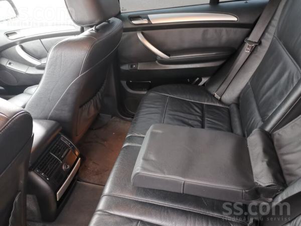 Black BMW X5 2004 in Rezekne, with an engine capacity of 3.00 L and mileage of 398 thousand km for 2150 €, photo 8 on AUTOMOTO.COM.LV