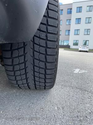 Black BMW X5 2004 in Tartu, with an engine capacity of 3.00 L and mileage of 242 thousand km for 8499 €, photo 8 on AUTOMOTO.COM.LV