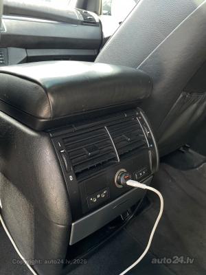 Black BMW X5 2004 in Tartu, with an engine capacity of 3.00 L and mileage of 242 thousand km for 8499 €, photo 14 on AUTOMOTO.COM.LV