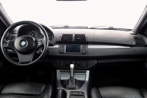Black BMW X5 2004 in Tallinn, with an engine capacity of 3.00 L and mileage of 657 thousand km for 2699 €, photo 6 on AUTOMOTO.COM.LV