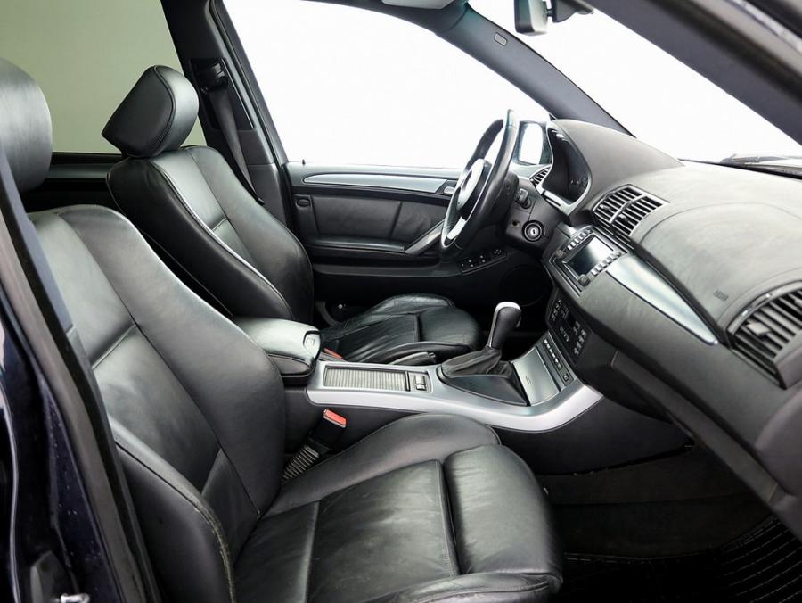 Black BMW X5 2004 in Tallinn, with an engine capacity of 3.00 L and mileage of 657 thousand km for 2699 €, photo 16 on AUTOMOTO.COM.LV