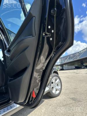 Melns BMW X5 2004 Rīga, ar dzinēja tilpumu 3.00 L un nobraukumu 335 tūkst. km par 5900 €, foto 13 vietnē AUTOMOTO.COM.LV