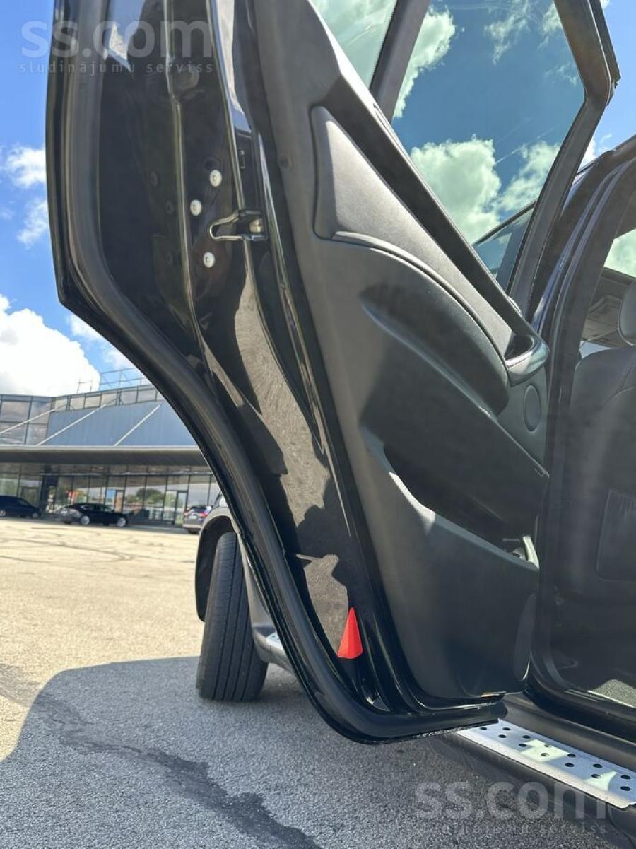 Melns BMW X5 2004 Rīga, ar dzinēja tilpumu 3.00 L un nobraukumu 335 tūkst. km par 5900 €, foto 16 vietnē AUTOMOTO.COM.LV