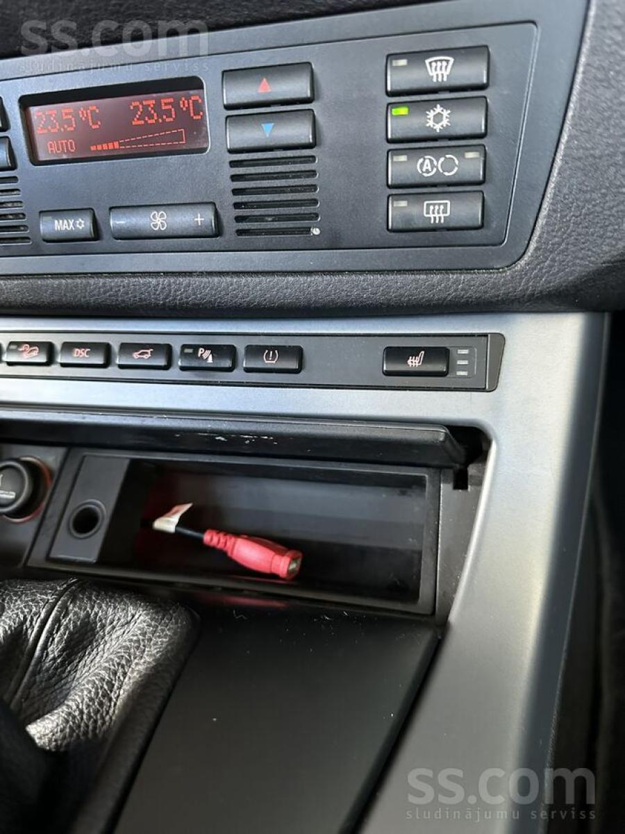 Melns BMW X5 2004 Rīga, ar dzinēja tilpumu 3.00 L un nobraukumu 335 tūkst. km par 5900 €, foto 25 vietnē AUTOMOTO.COM.LV