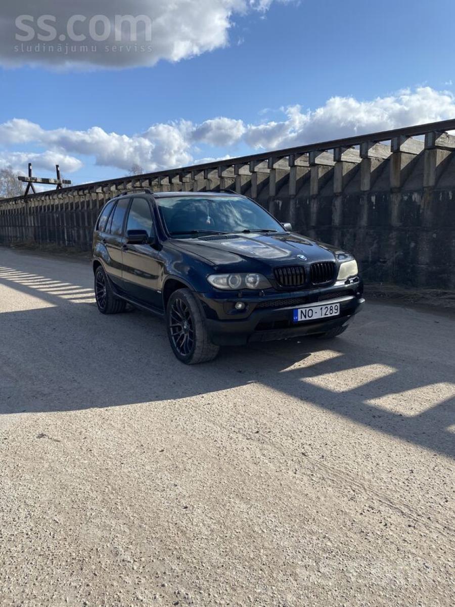 Melns BMW X5 2004 Saldus, ar dzinēja tilpumu 3.30 L un nobraukumu 0 tūkst. km par 4799 €, foto 1 vietnē AUTOMOTO.COM.LV