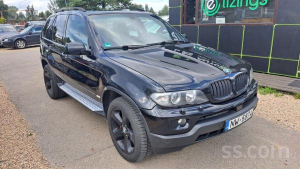 Black BMW X5 2004 in Riga, with an engine capacity of 3.00 L and mileage of 300 thousand km for 5500 €, photo 3 on AUTOMOTO.COM.LV