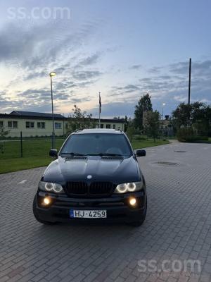 Black BMW X5 2004 in Jelgava, with an engine capacity of 3.00 L and mileage of 600 thousand km for 3500 €, photo 5 on AUTOMOTO.COM.LV
