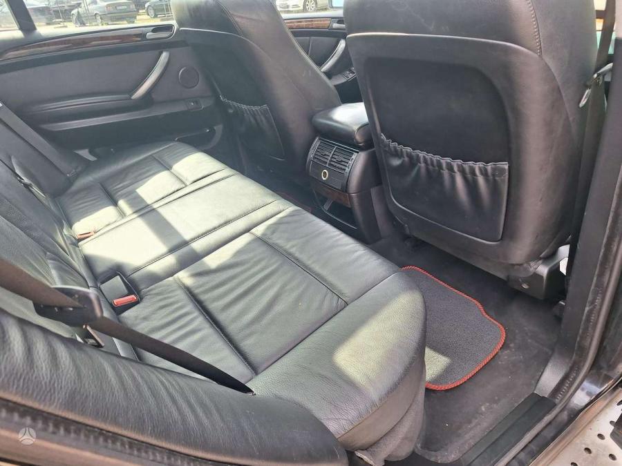 Melns BMW X5 2004 Marijampole, ar dzinēja tilpumu 2.99 L un nobraukumu 289 tūkst. km par 4900 €, foto 13 vietnē AUTOMOTO.COM.LV