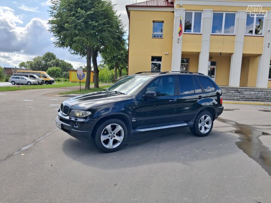 Черный БМВ Х5 2004 в Вильнюс, объемом двигателя 3.00 л и пробегом 357 тыс. км за 4300 €, фото 1 на AUTOMOTO.COM.LV