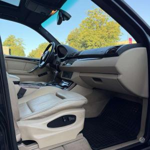 Black BMW X5 2004 in Kaisiadorys, with an engine capacity of 2.99 L and mileage of 223 thousand km for 4750 €, photo 34 on AUTOMOTO.COM.LV