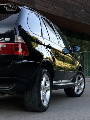 Black BMW X5 2004 in Kaunas, with an engine capacity of 3.00 L and mileage of 0 thousand km for 4200 €, photo 15 on AUTOMOTO.COM.LV