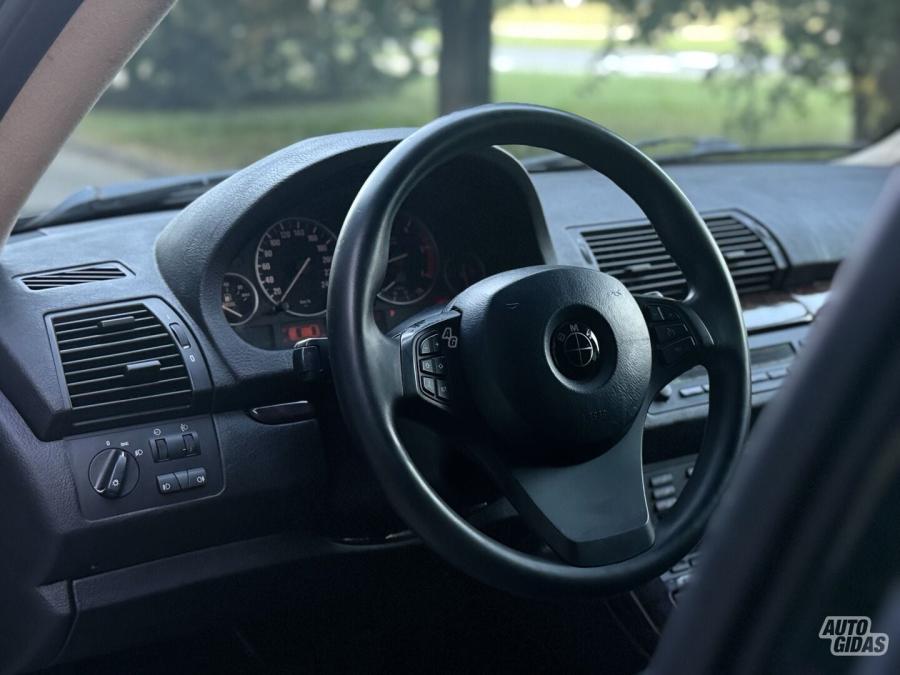 Black BMW X5 2004 in Kaunas, with an engine capacity of 3.00 L and mileage of 0 thousand km for 4200 €, photo 24 on AUTOMOTO.COM.LV