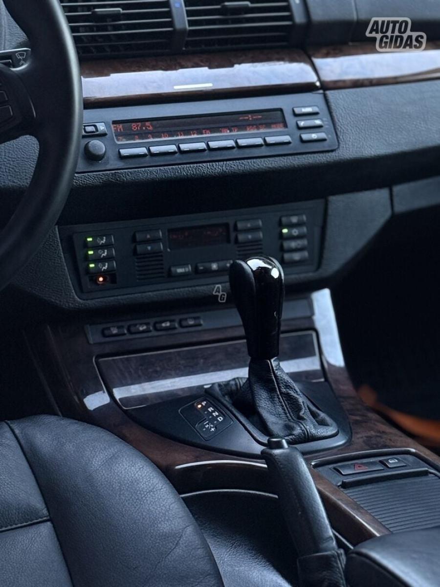 Black BMW X5 2004 in Kaunas, with an engine capacity of 3.00 L and mileage of 0 thousand km for 4200 €, photo 25 on AUTOMOTO.COM.LV