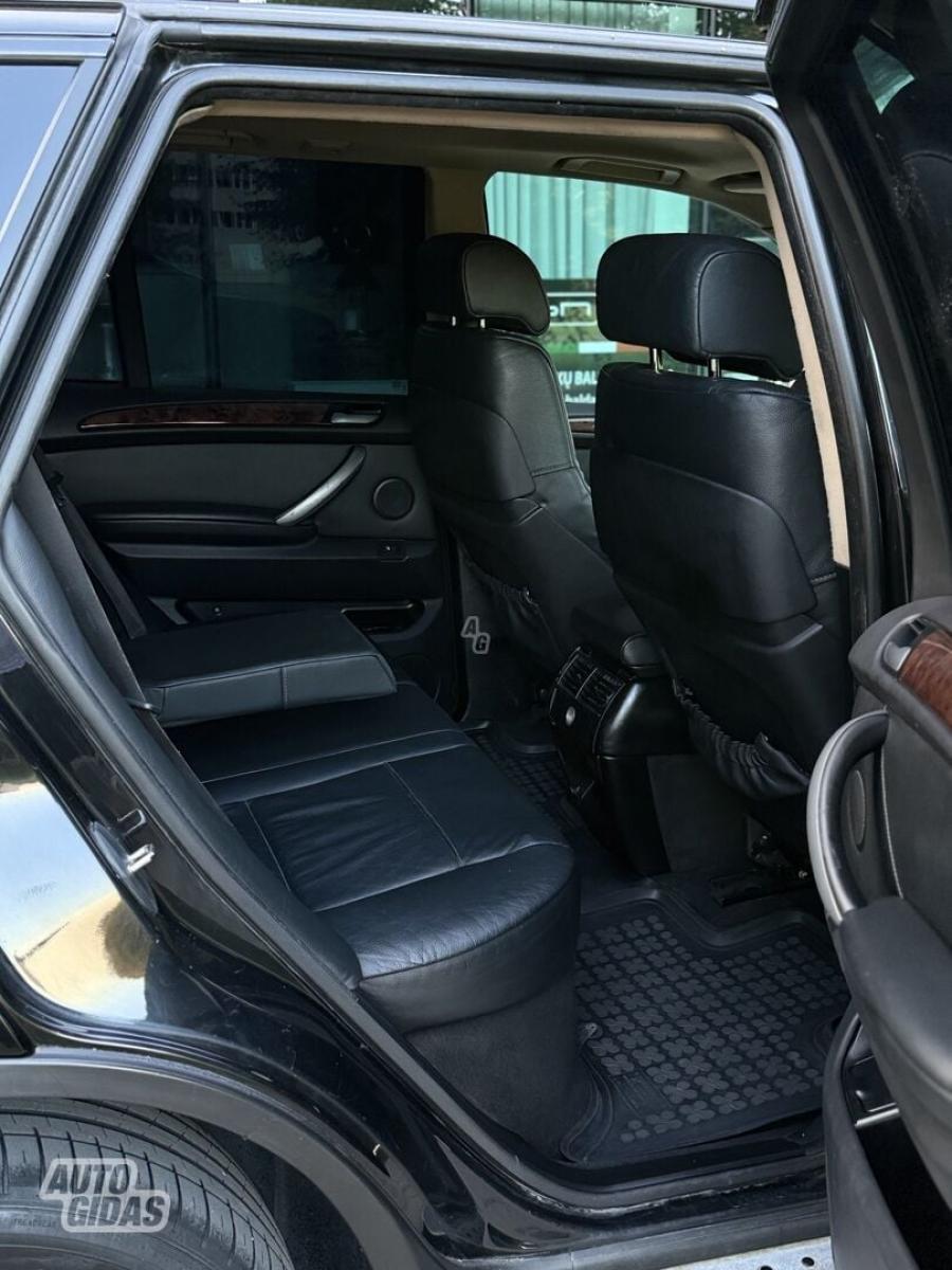 Black BMW X5 2004 in Kaunas, with an engine capacity of 3.00 L and mileage of 0 thousand km for 4200 €, photo 28 on AUTOMOTO.COM.LV