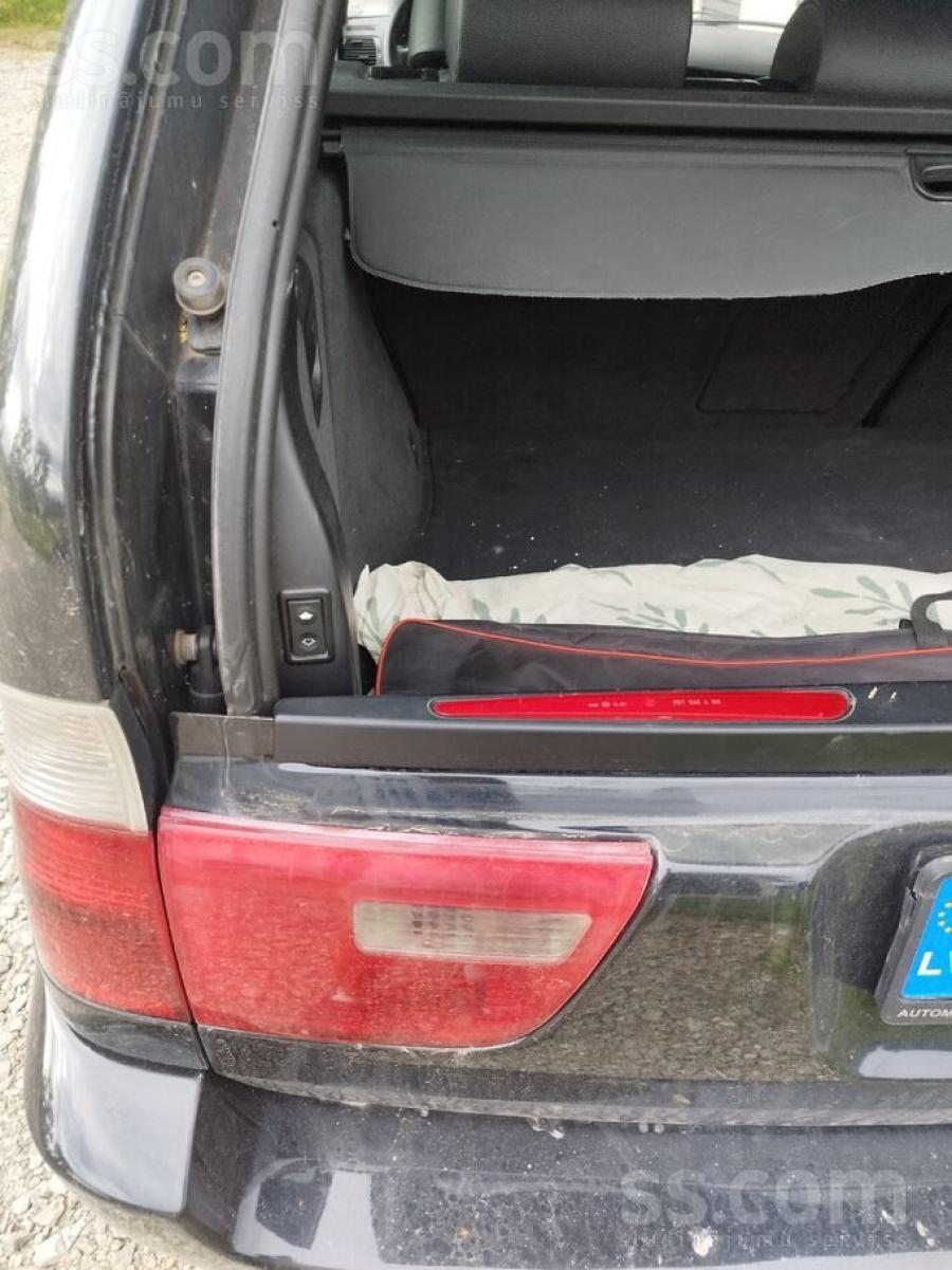 Melns BMW X5 2004 Dobele, ar dzinēja tilpumu 3.00 L un nobraukumu 365 tūkst. km par 5200 €, foto 5 vietnē AUTOMOTO.COM.LV