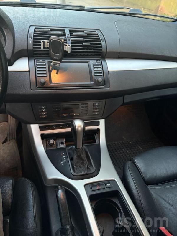 Черный БМВ Х5 2004 в Рига, объемом двигателя 3.00 л и пробегом 399 тыс. км за 3250 €, фото 10 на AUTOMOTO.COM.LV