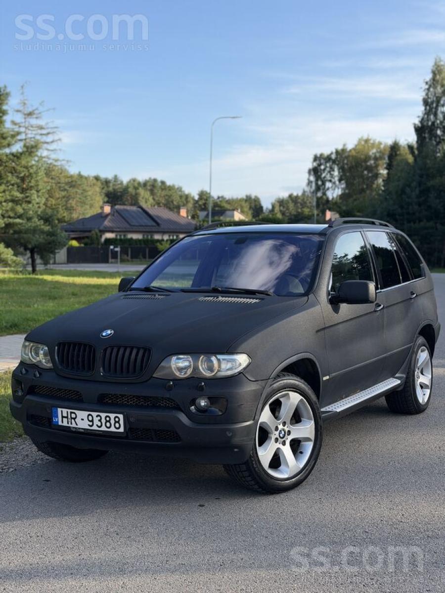 Black BMW X5 2004 in Riga, with an engine capacity of 3.00 L and mileage of 349 thousand km for 3300 €, photo 1 on AUTOMOTO.COM.LV