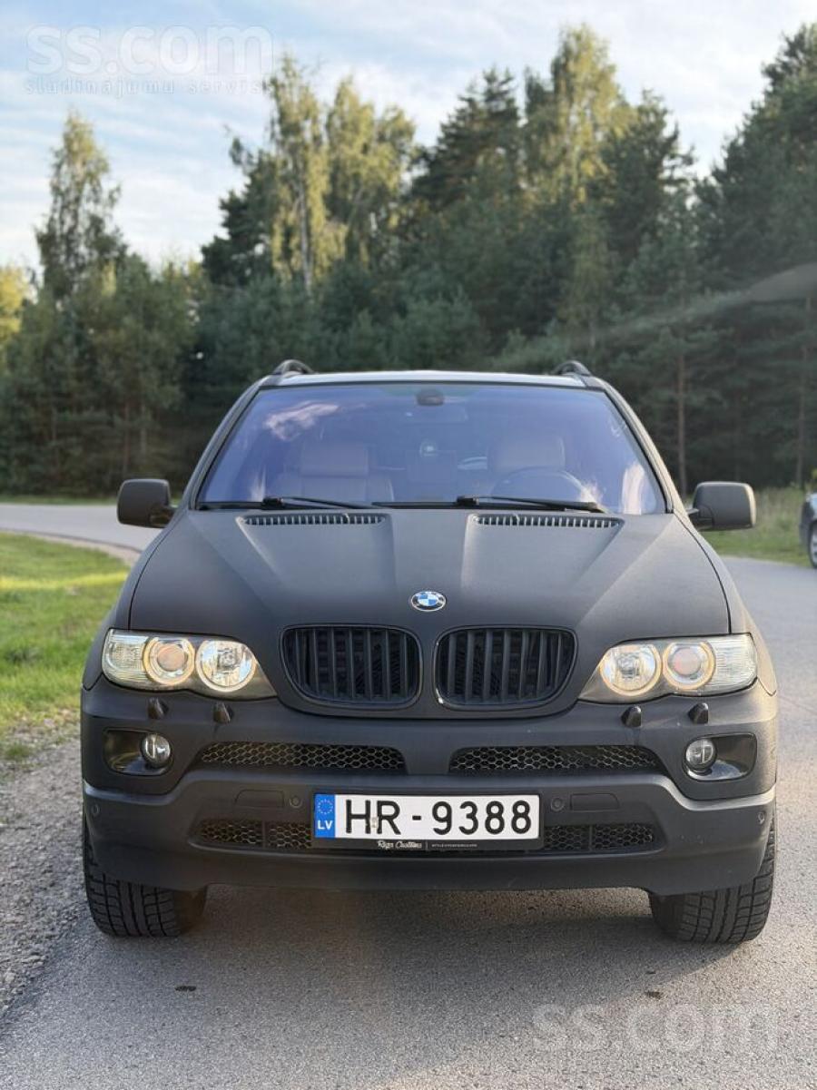 Black BMW X5 2004 in Riga, with an engine capacity of 3.00 L and mileage of 349 thousand km for 3300 €, photo 3 on AUTOMOTO.COM.LV