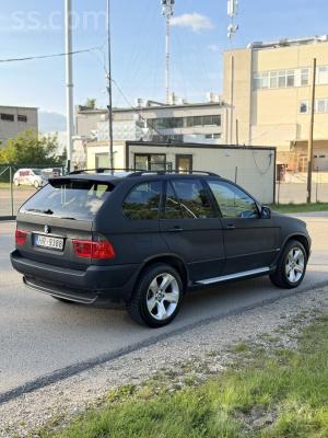 Black BMW X5 2004 in Riga, with an engine capacity of 3.00 L and mileage of 349 thousand km for 3300 €, photo 5 on AUTOMOTO.COM.LV