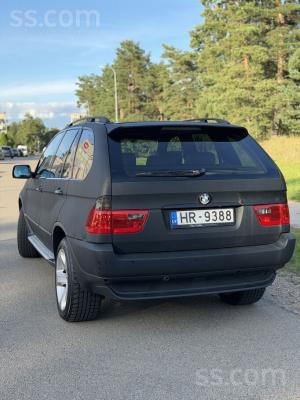 Black BMW X5 2004 in Riga, with an engine capacity of 3.00 L and mileage of 349 thousand km for 3300 €, photo 8 on AUTOMOTO.COM.LV