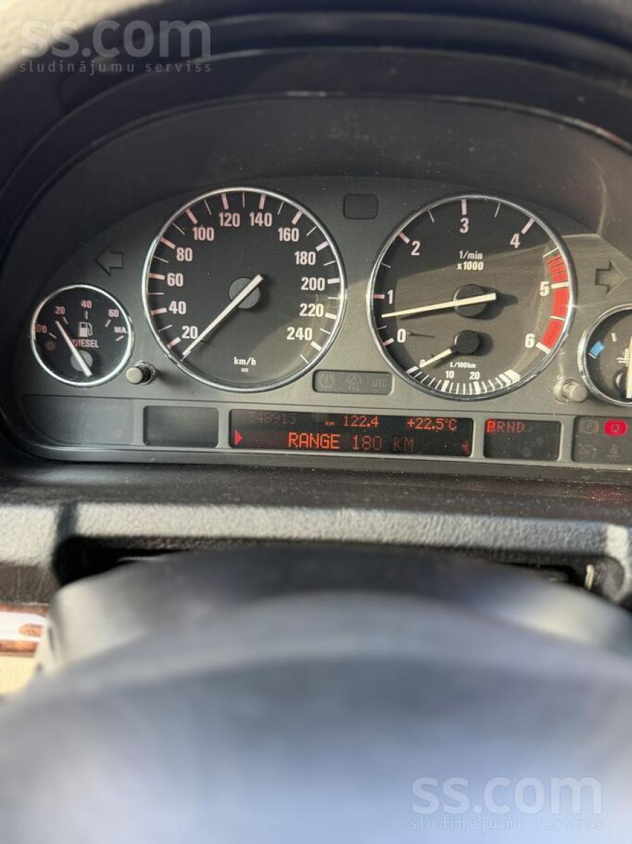 Black BMW X5 2004 in Riga, with an engine capacity of 3.00 L and mileage of 349 thousand km for 3300 €, photo 16 on AUTOMOTO.COM.LV
