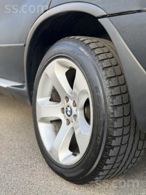 Black BMW X5 2004 in Riga, with an engine capacity of 3.00 L and mileage of 349 thousand km for 3300 €, photo 21 on AUTOMOTO.COM.LV