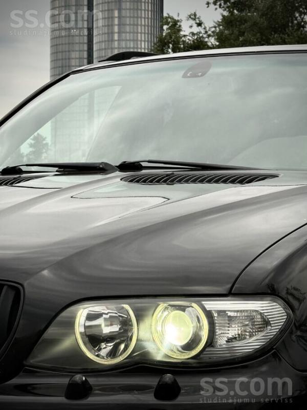 BMW X5 2004 in Riga on AUTOMOTO.COM.LV Black BMW X5 2004 in Riga, with an engine capacity of 3.00 L and mileage of 291 thousand km for 5200 €, photo 8 on AUTOMOTO.COM.LV