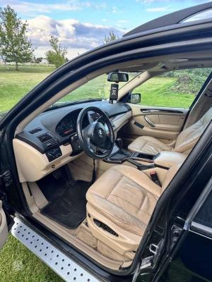 Melns BMW X5 2004 Panevēža, ar dzinēja tilpumu 4.40 L un nobraukumu 437 tūkst. km par 4500 €, foto 6 vietnē AUTOMOTO.COM.LV