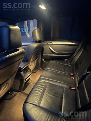 Melns BMW X5 2004 Gulbene, ar dzinēja tilpumu 3.00 L un nobraukumu 400 tūkst. km par 3250 €, foto 13 vietnē AUTOMOTO.COM.LV