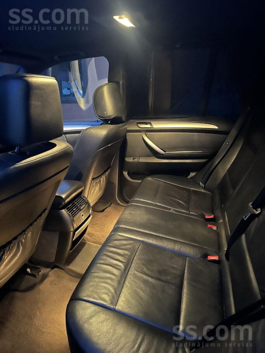 Melns BMW X5 2004 Gulbene, ar dzinēja tilpumu 3.00 L un nobraukumu 400 tūkst. km par 3250 €, foto 13 vietnē AUTOMOTO.COM.LV